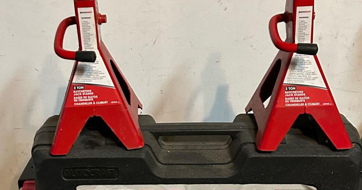 Hydraulic Jack/2 Jack stands for Free in Naperville, IL | For Sale ...