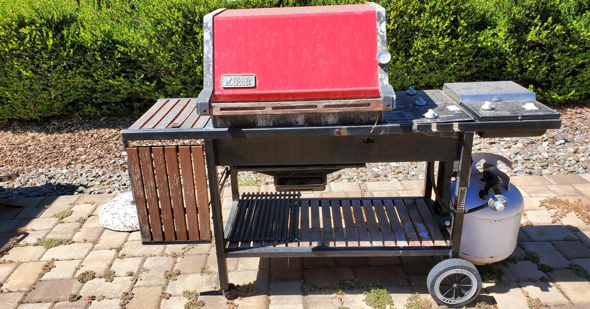 Classic Webber Barbeque Grill for Free in Napa, CA | For Sale & Free ...