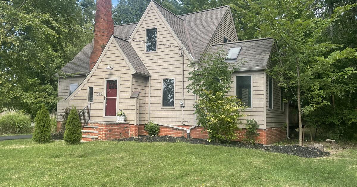 3 Bedroom 2 Bath Bungalow - 515 Richmond Road for $298900 in Gates ...