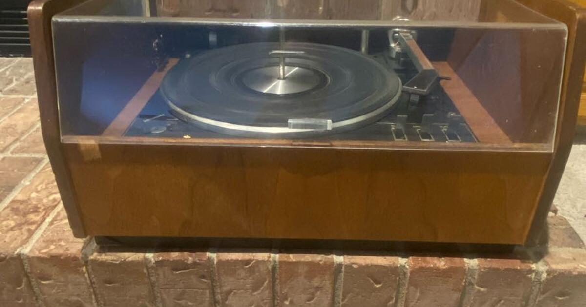 Garrard Synchro-Lab 95B - As-Is: Appears to be non-working; for parts ...