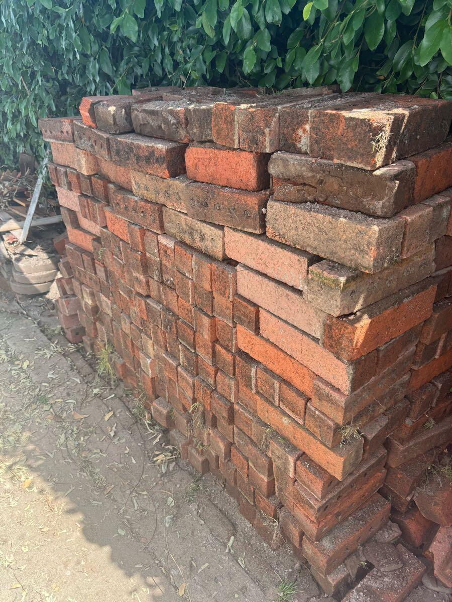 Used Red Bricks for Free in Sacramento, CA | For Sale & Free — Nextdoor