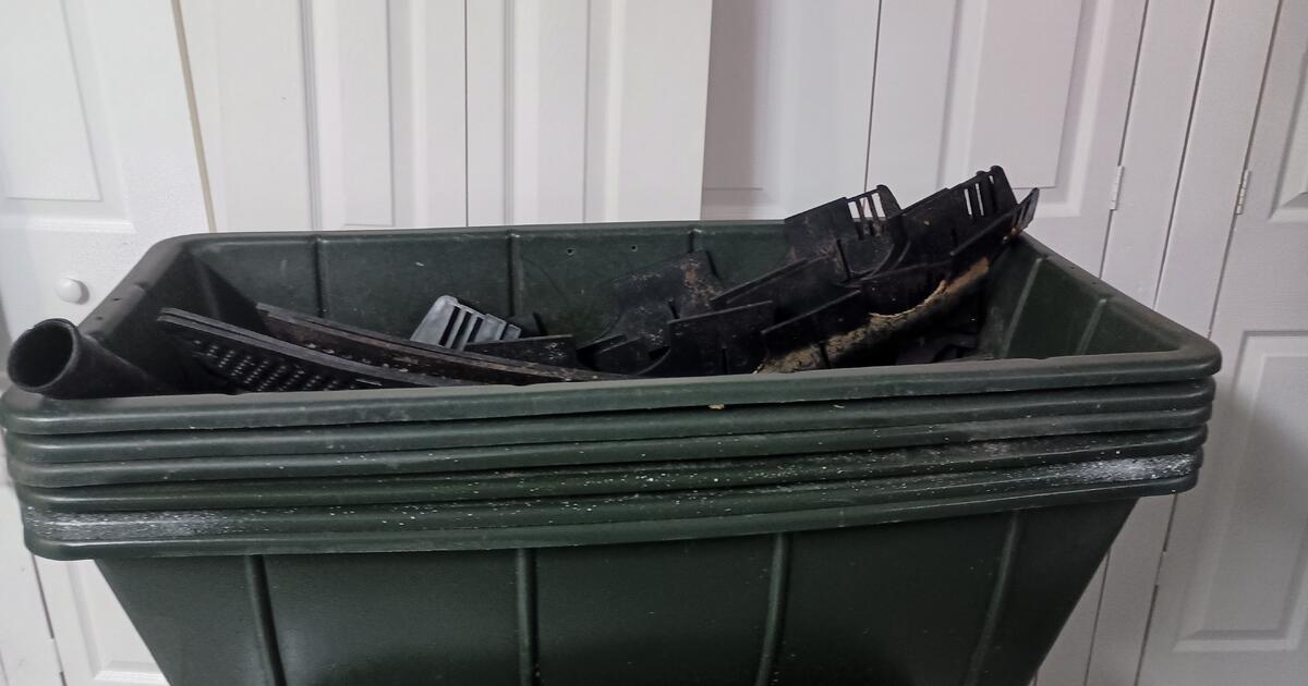 EarthBoxes Container Gardening Systems for Gardeners for $20 in ...