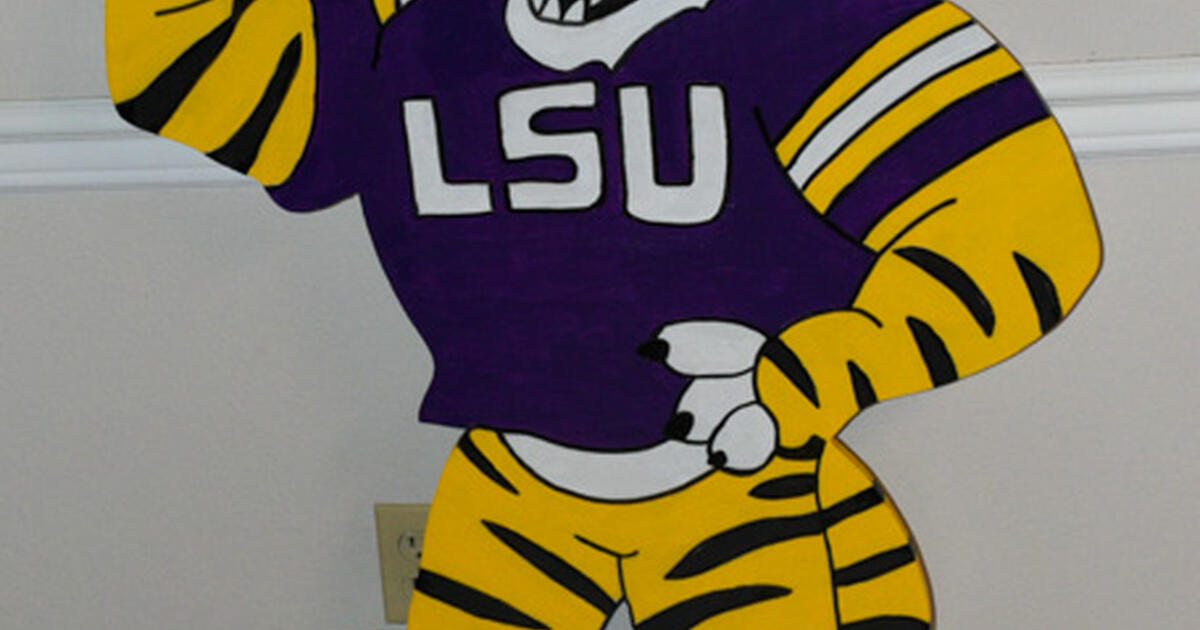 LARGE LSU TIGER WOODEN OUTDOOR SIGN for $40 in Baton Rouge, LA | For ...