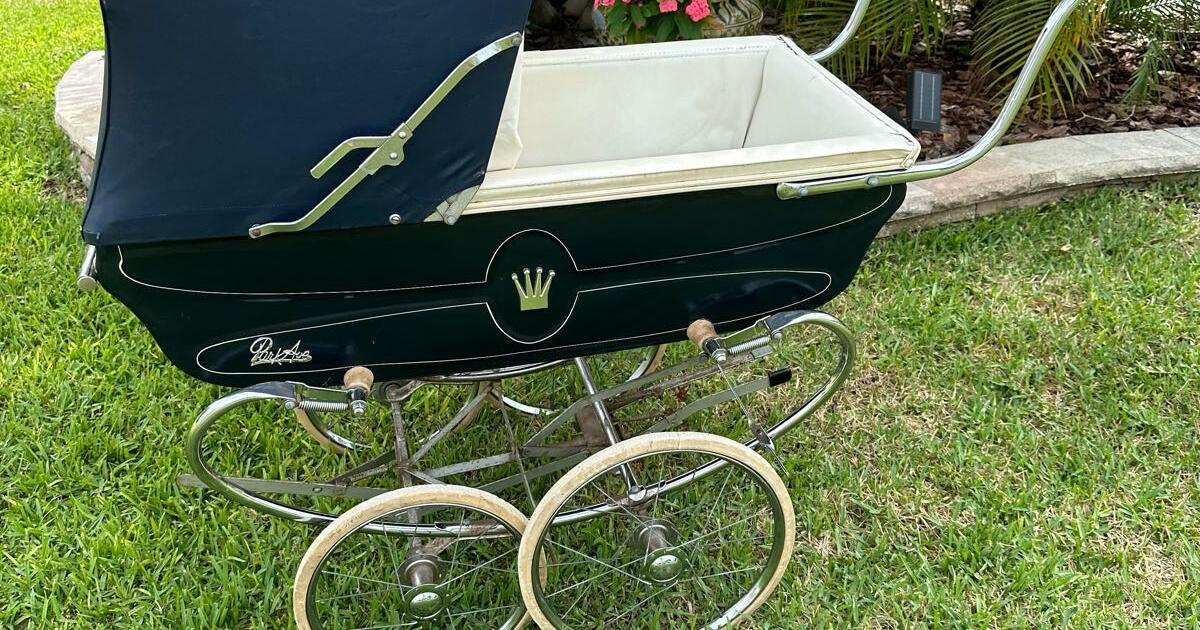 1955 pram stroller carriage deluxe Park Avenue by Bilt Rite Co navy ...