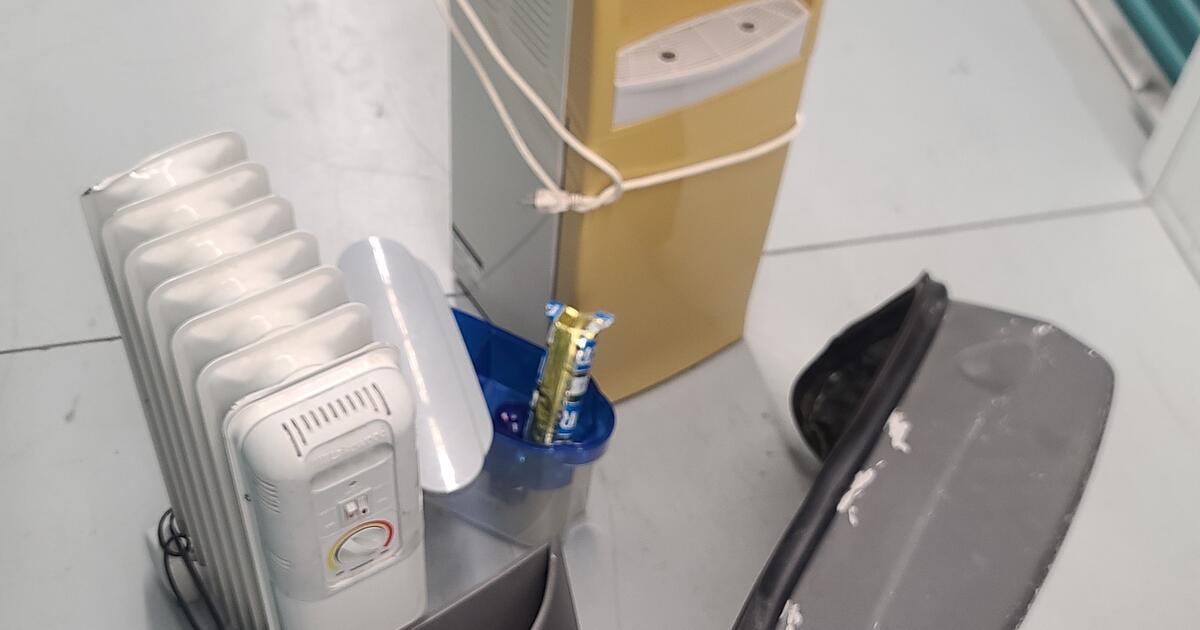🥶STORAGE UNIT ITEMS GE SMART ELECTRICAL WATER DISPENSER & RADIATOR ...