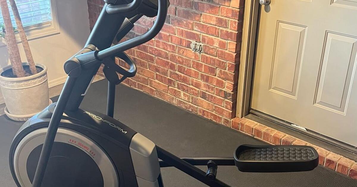 Pro-Form Elliptical Carbon-EL Machine for $500 in Amarillo, TX | For ...