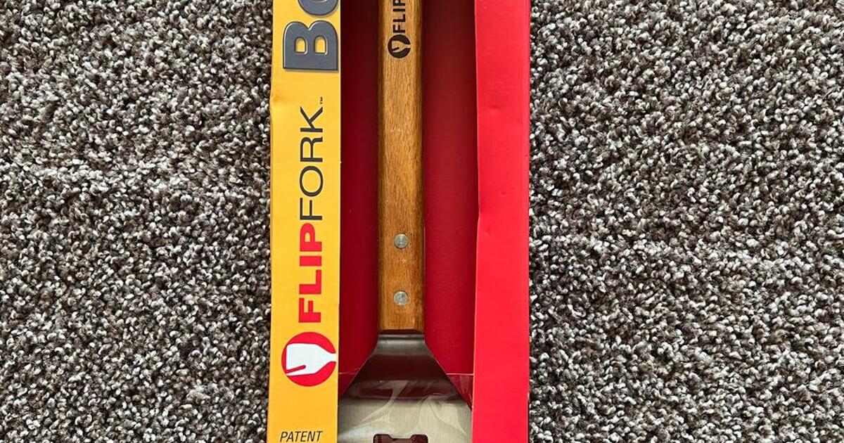 Flip Fork Boss 5 in 1 Grill Tool for $10 in Troy, OH | Finds — Nextdoor