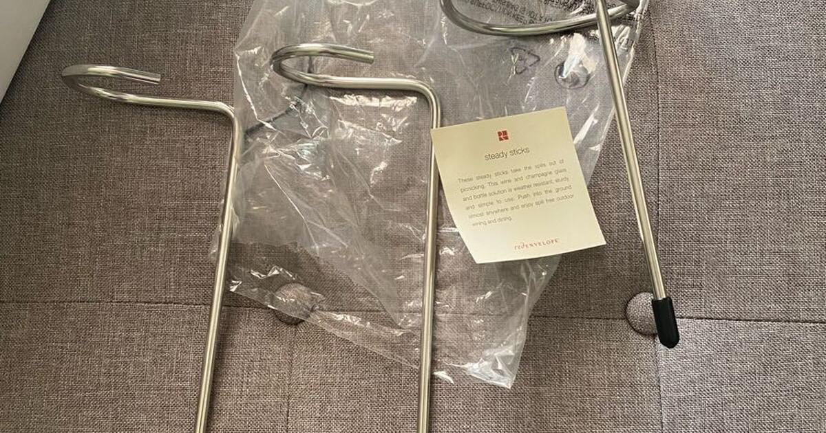 NEW in Box: Red Envelope Steady Stick Wine Set for $6 in Glenview, IL ...
