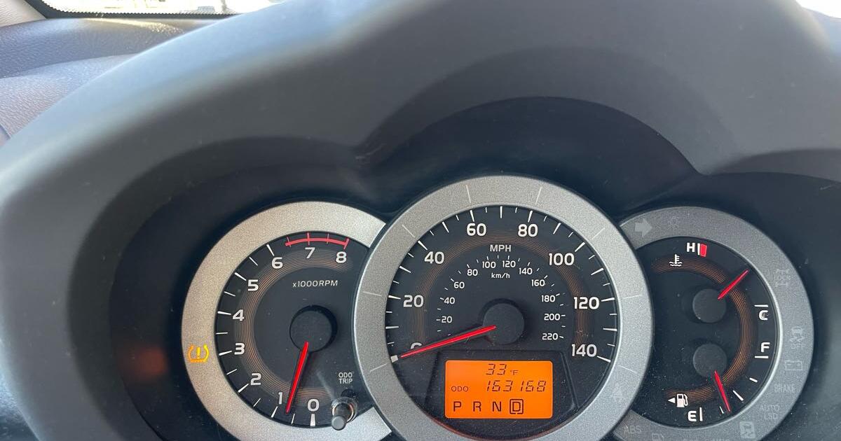 Toyota rava For sale 1.62 miles clean title everything 100% for $8000 ...