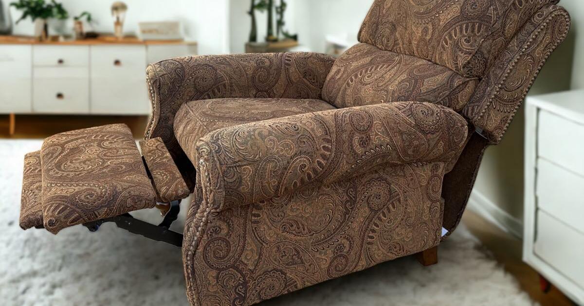 Ashley Deanville Antique Paisley Low Leg Push-Back Armchair Recliner ...