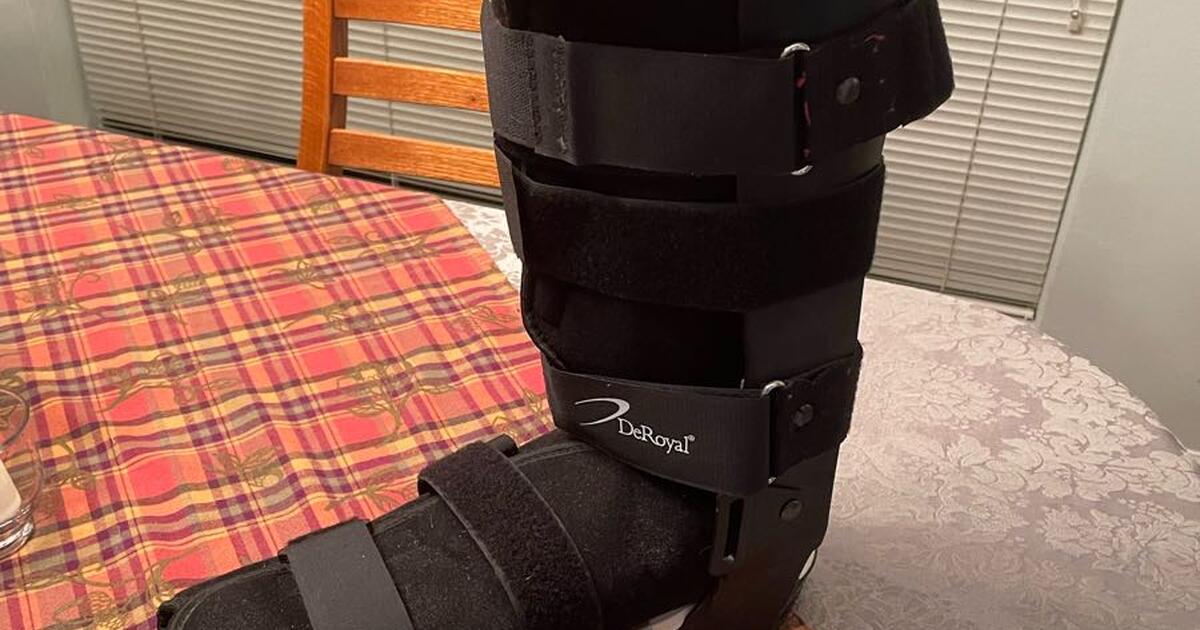 DeRoyce Short Leg Walker Stabilizing Boot for $25 in Homosassa, FL ...