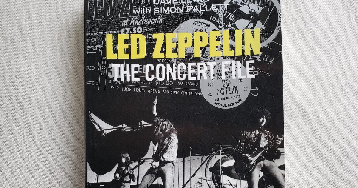 Led Zeppelin "The Concert File" rare 2005 paperback book for $30 in ...