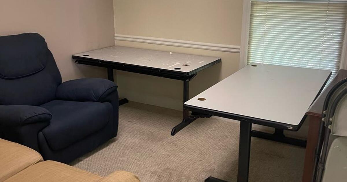 Free: Coaches / Chairs / Tables for Free in Suwanee, GA | For Sale ...
