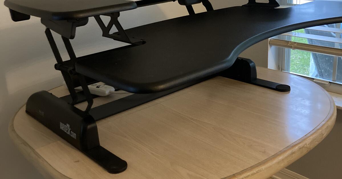 VariDesk Pro Plus 36 Standing desk, like new for $60 in Leesburg, FL ...