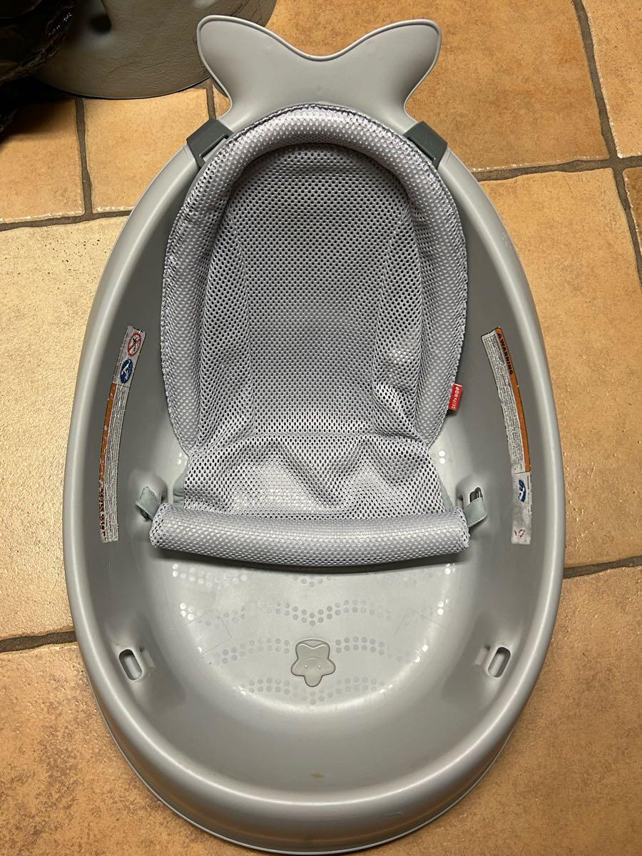Skip Hop Moby Smart Sling 3-Stage Light Gray Whale 🐳 Shaped Baby Tub ...