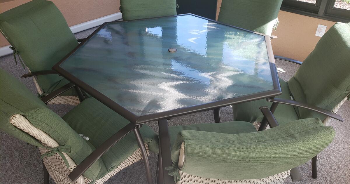 Lanai table and 6 chairs for $200 in The Villages, FL | For Sale & Free ...