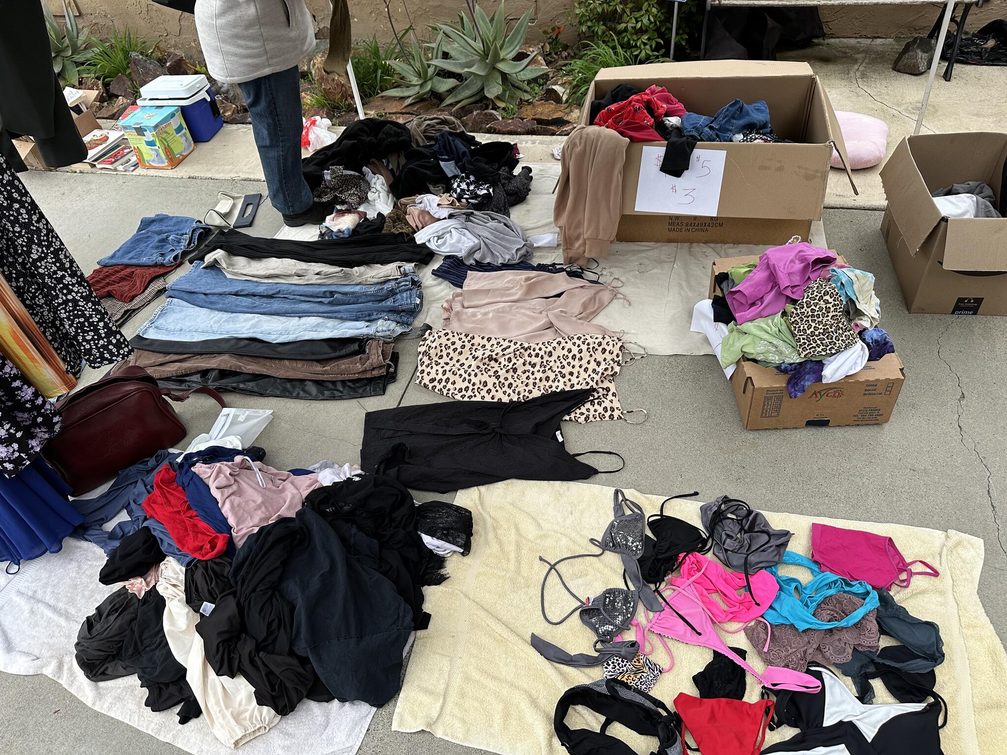 Garage sale! Giving stuff away! Free stuff, $1 stuff, $2 stuff, $3 for ...