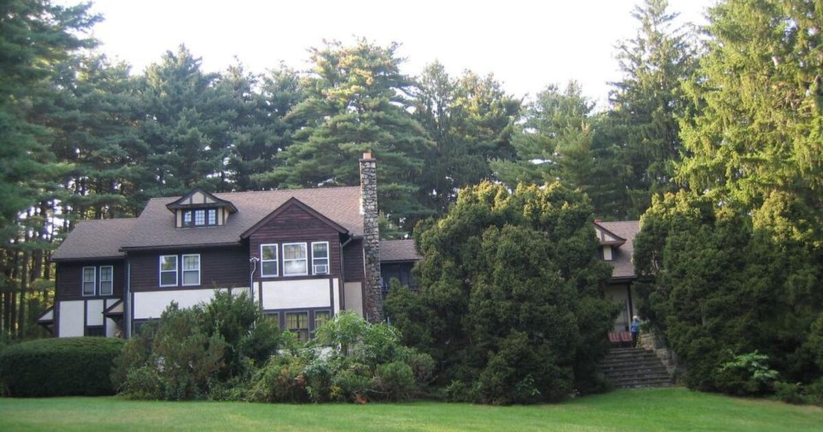 TWO-ROOM FURNISHED SUITE IN UNUSUAL & ELEGANT NEEDHAM HOUSE for $1750 ...