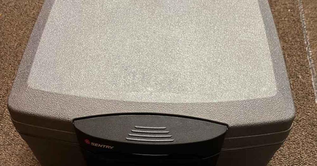 SENTRY H2100 PORTABLE LOCKBOX SAFE FIRE-SAFE - WATERPROOF for $22 in ...