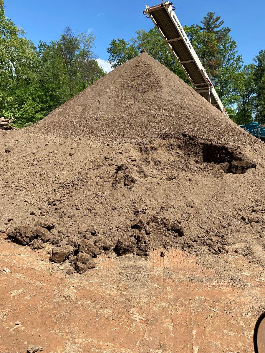 18 tons of screened top soil for sale/delivered to you in the greater ...