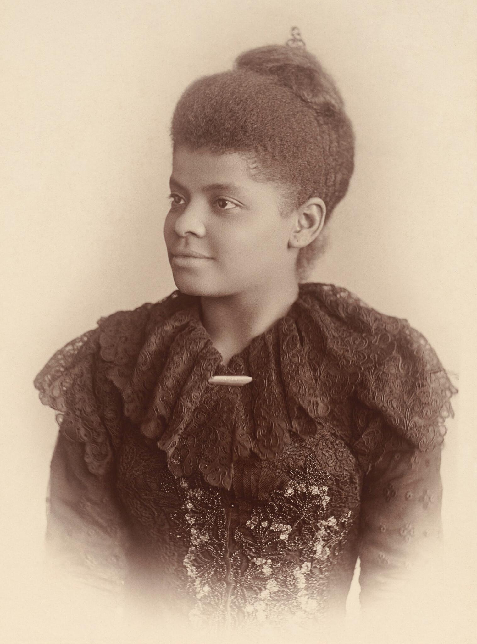 Introducing Ida B. Wells Outdoor Pool - new name for former Wilson Pool ...