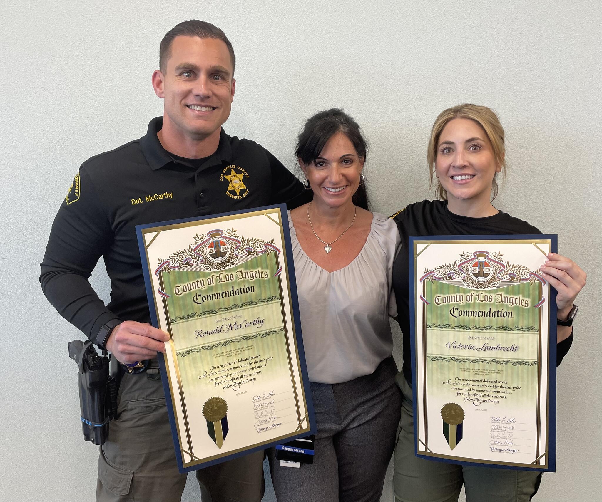 Two SCV Sheriff Detectives Receive Commendations For Their Help With ...