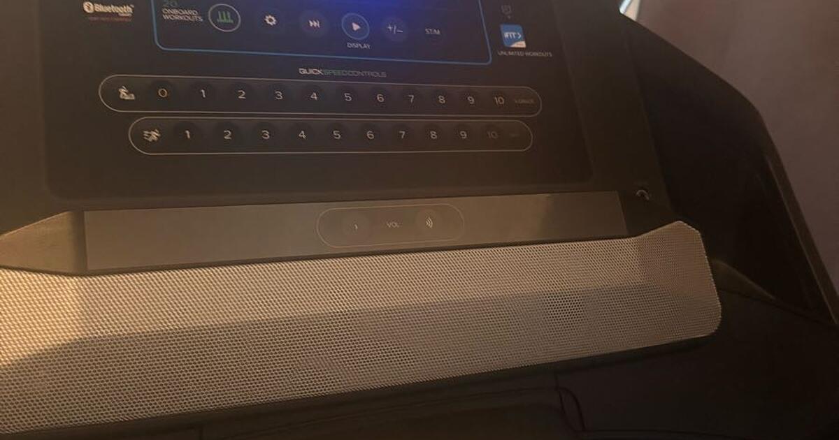 Pro-Form Carbon TL SmartTreadmill for $210 in Utica, NY | For Sale ...