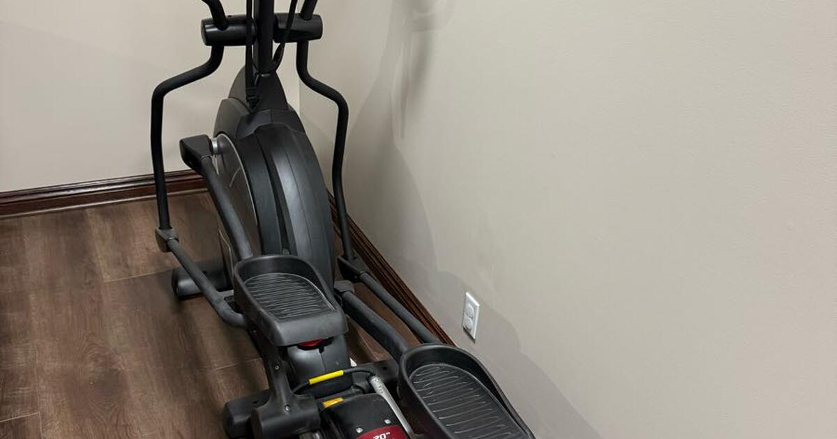 Sole E25 Elliptical Trainer for $140 in Bennington, NE | For Sale ...