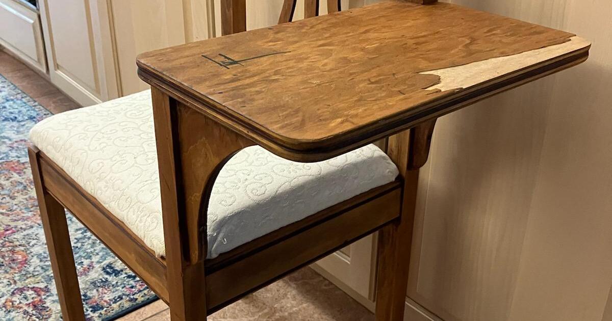 Vintage Gossip Bench/Telephone Table for $20 in Houston, TX | For Sale ...