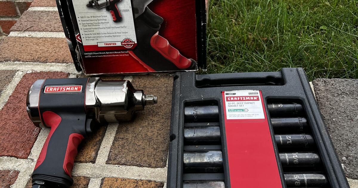 1/2" Heavy Duty Impact wrench and full set of sockets for $30 in Chadds ...
