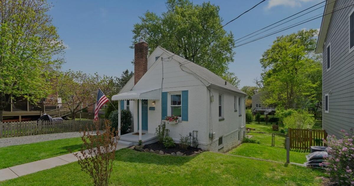 Adorable cottage close to downtown Catonsville for $374900 in Baltimore ...