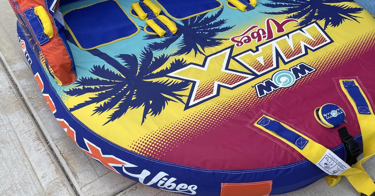 TOW BEHIND 3-PERSON RAFT for $125 in Lake In The Hills, IL | For Sale ...