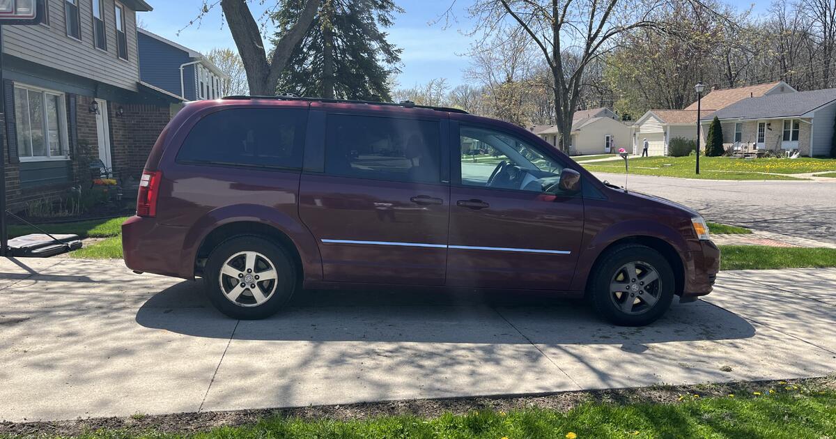 Minivan for sale for $5000 in Ypsilanti, MI | For Sale & Free — Nextdoor
