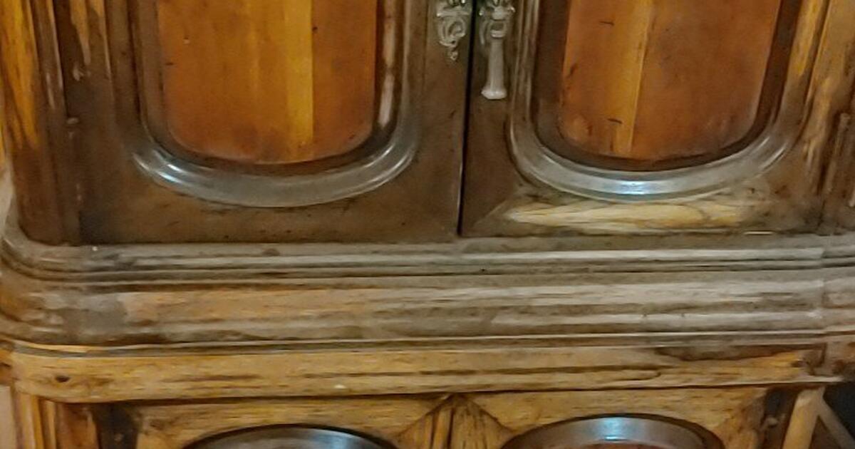 2 Wood Night Stands for Free in Saint Petersburg, FL | For Sale & Free ...