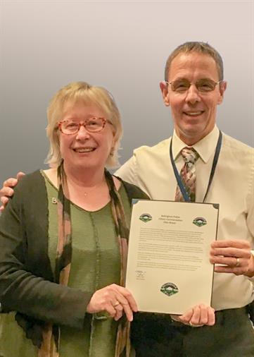 Bellingham Police give citizen commendation to local forensic artist ...
