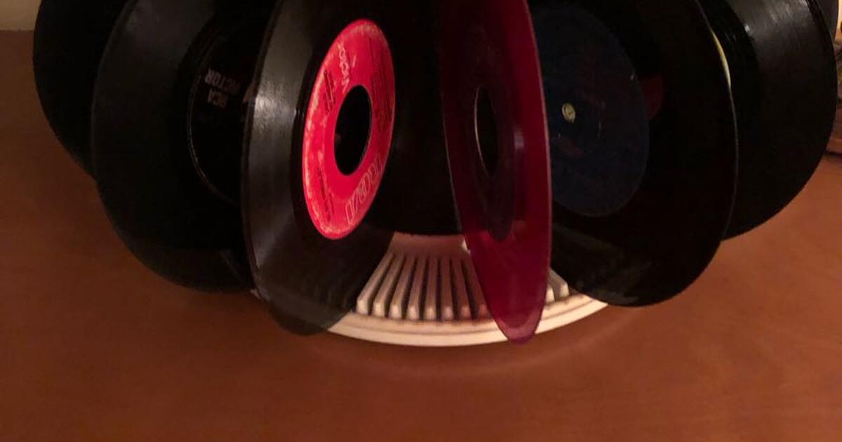 1950’s 45 RPM Record Holder for $40 in Slidell, LA | For Sale & Free ...