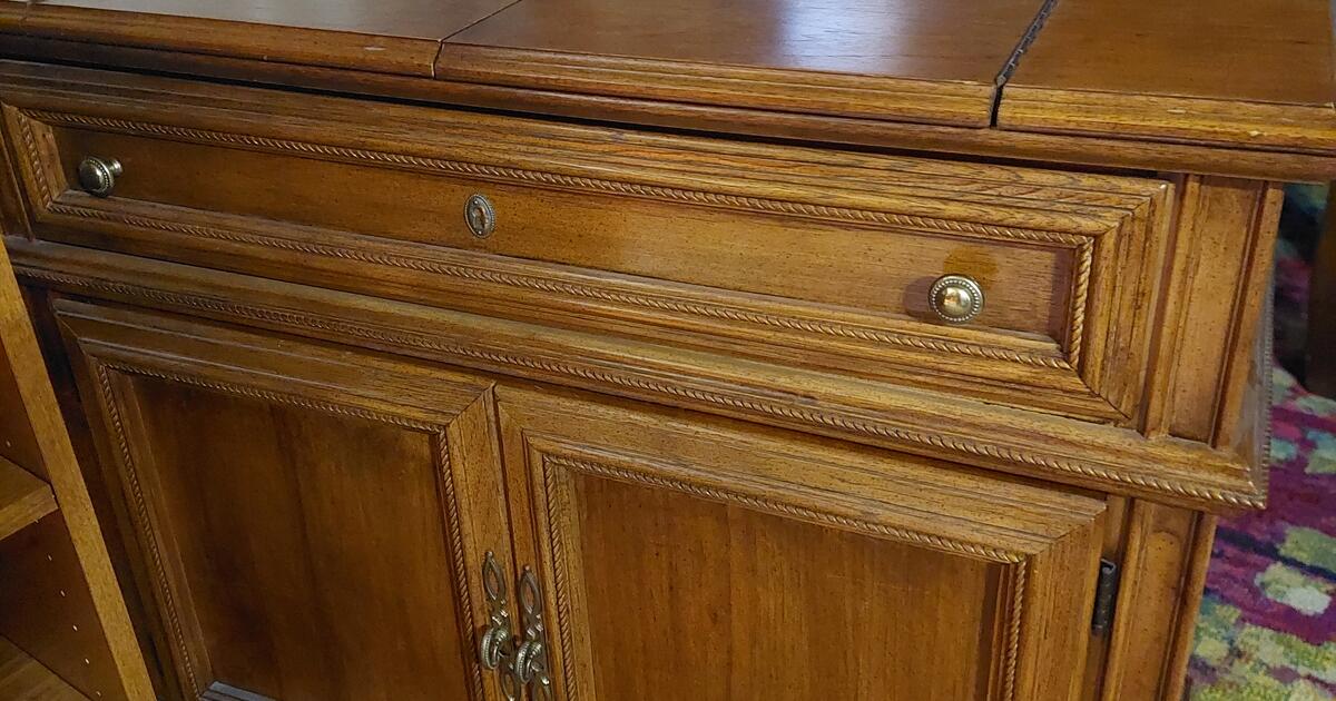 Broyhill Buffet Table for $40 in Memphis, TN | For Sale & Free — Nextdoor