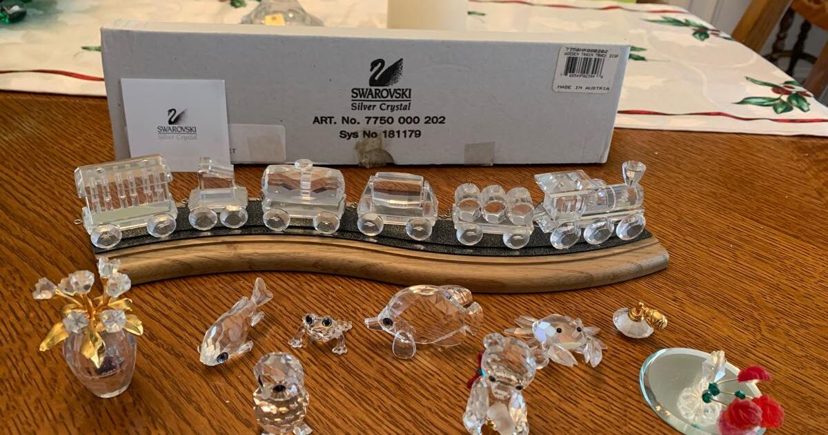 Swarovski Silver Crystal Train Set, Track, and Crystal Figurines for ...