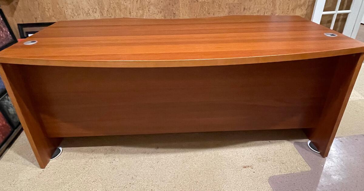 Free Dania Executive Desk for Free in Lake Oswego, OR | Finds — Nextdoor