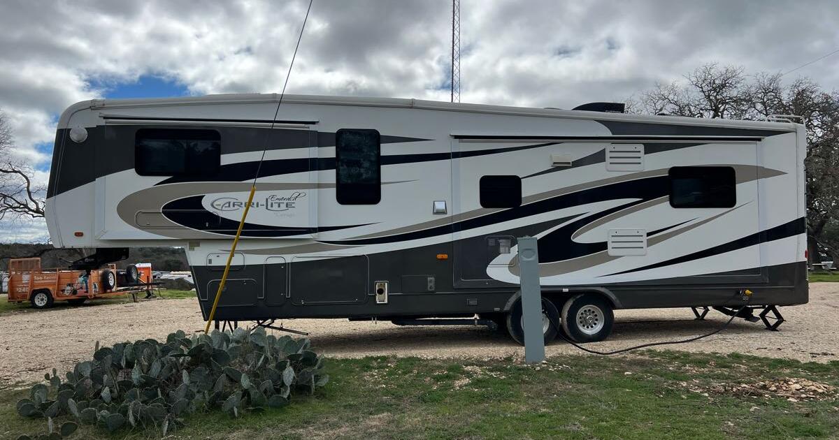 2009 Carri-lite Emerald RV for $24000 in Georgetown, TX | For Sale ...