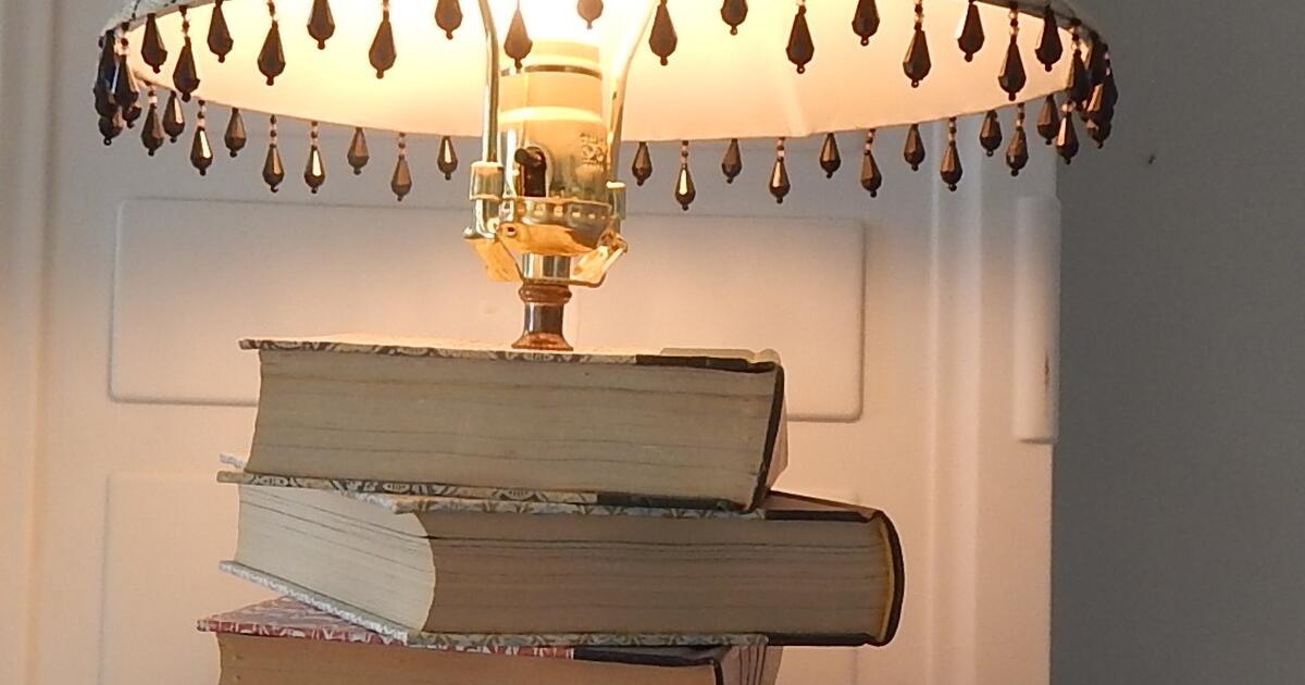Book Stack Table Lamp for $20 in Tehachapi, CA | For Sale & Free — Nextdoor