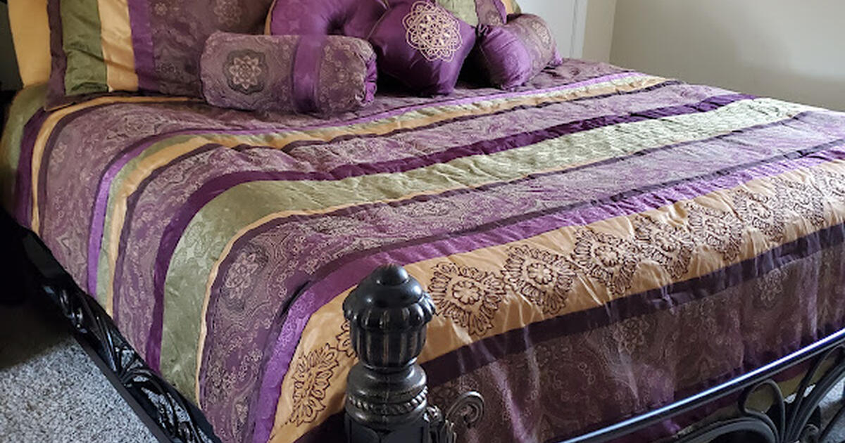Elegant Bedding King Size for $125 in Blue Springs, MO | For Sale ...