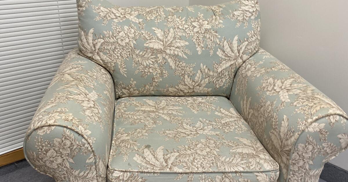 Upholstered Arm Chair for $20 in Warwick, RI | For Sale & Free — Nextdoor