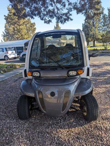 Gem E2 Electric Golf Cart 2009 For $5800 In Terrebonne, Or | For Sale