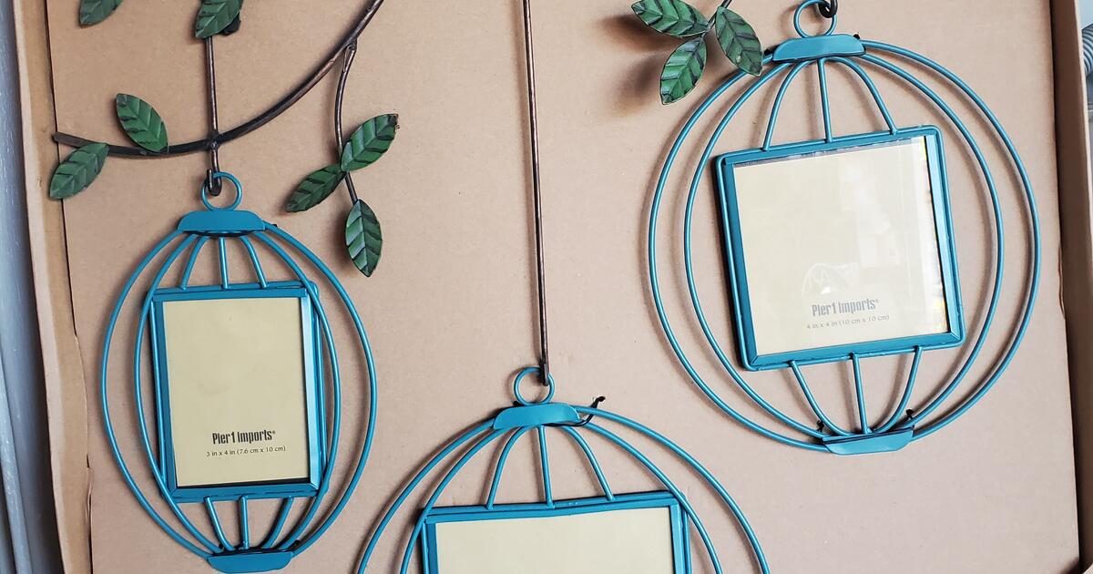 Metal photo holder for $20 in Fresno, CA | For Sale & Free — Nextdoor