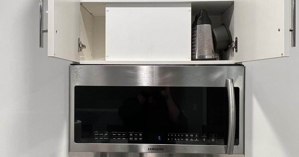 Under-counter Microwave w/ top vent for Free in Seattle, WA | For Sale ...
