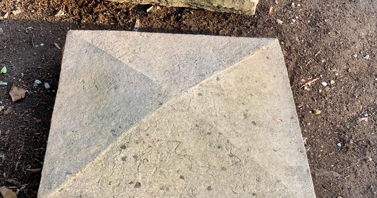 24x24 Stone Column Caps for Free in San Jose, CA | Finds — Nextdoor
