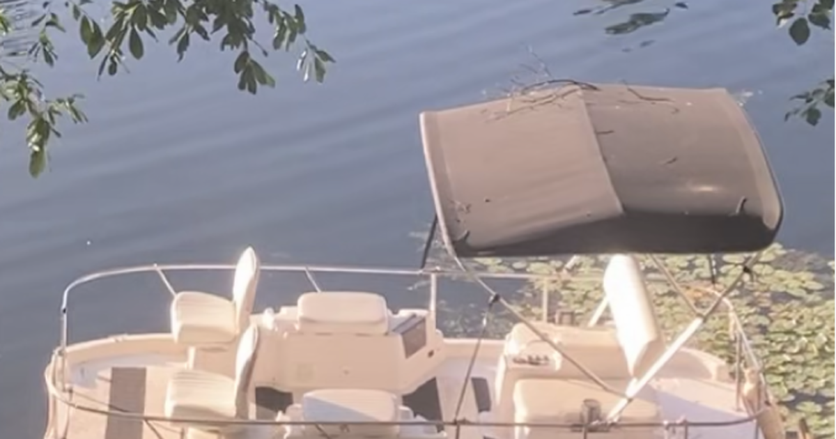 13’2” Eldebo Pontoon Electric Deck Boat for $8000 in Maineville, OH ...