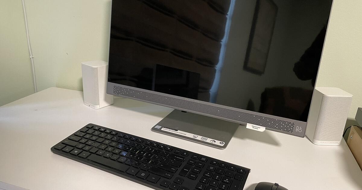 HP 24" i5 All-in-One PC Windows 10 pro for $75 in San Francisco, CA ...