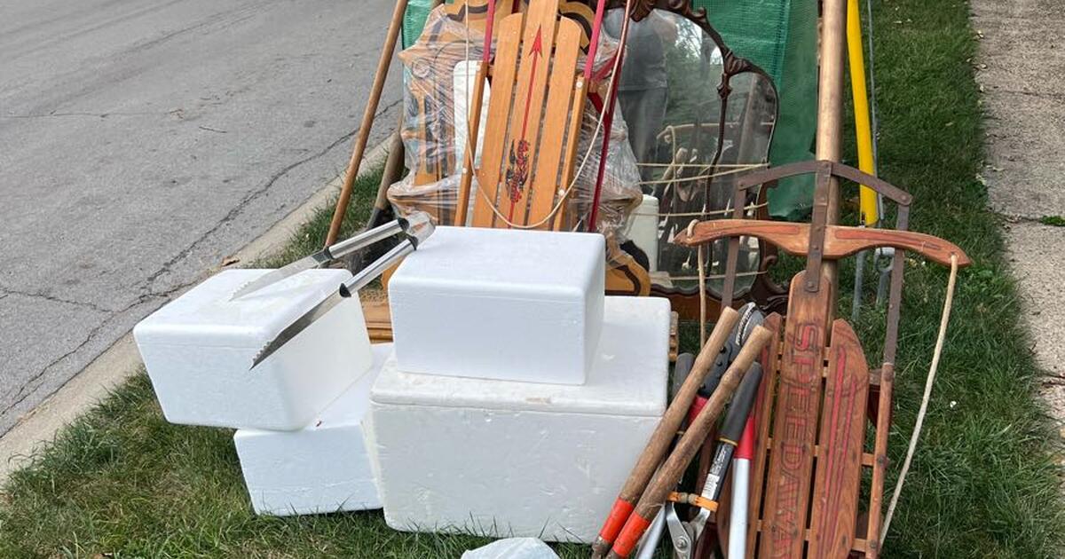 Free curbside items. 6060 Dryden Ave. Pleasant Ridge. for Free in ...